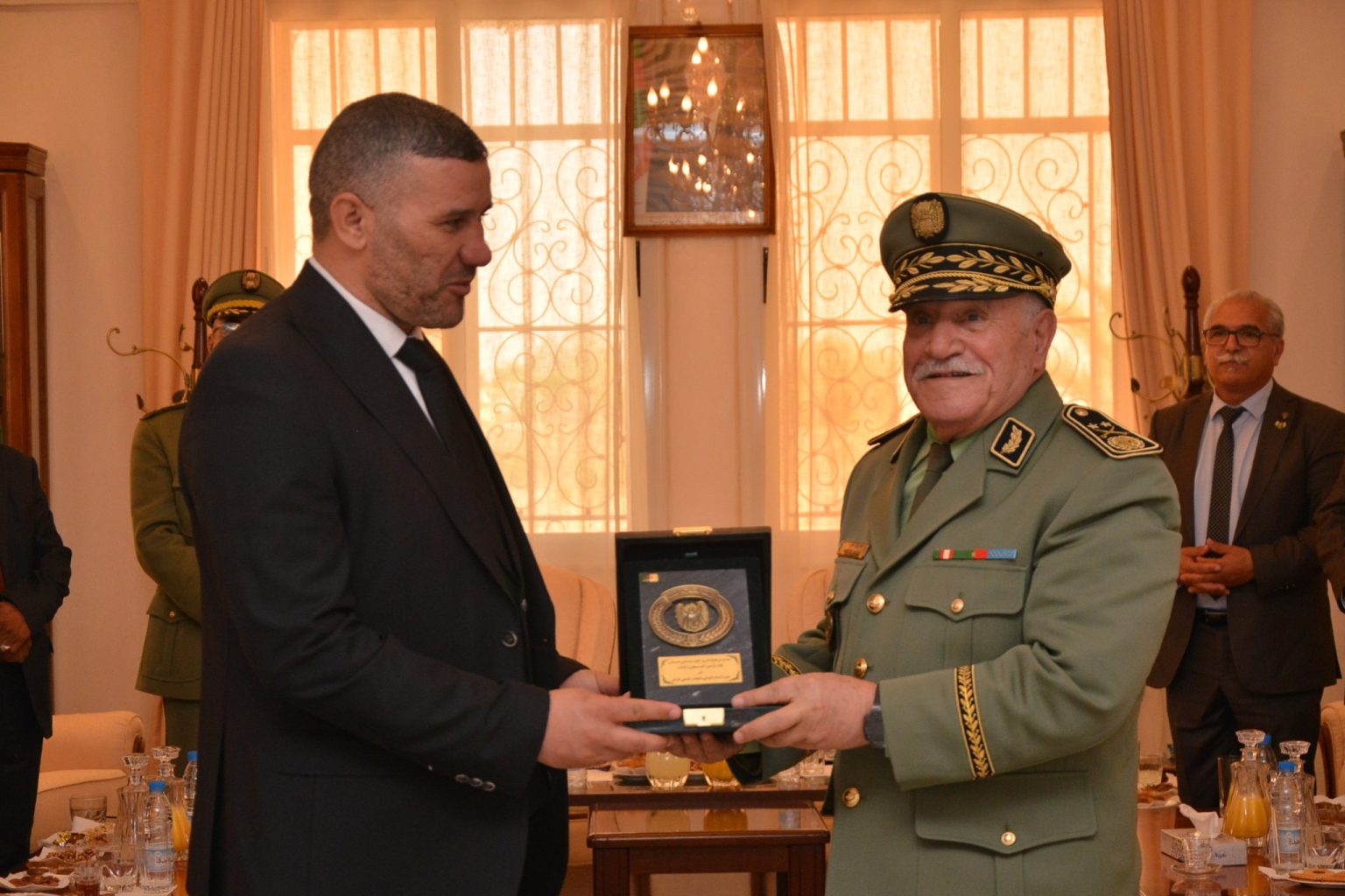 ANP: Mustapha Smaïli, nouveau commandant des forces terrestres | REFLEXION