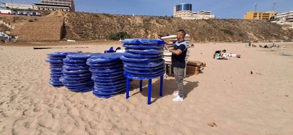 Gratuité des plages à Oran : Aïn Turck ouvre le bal avec des tables et ...